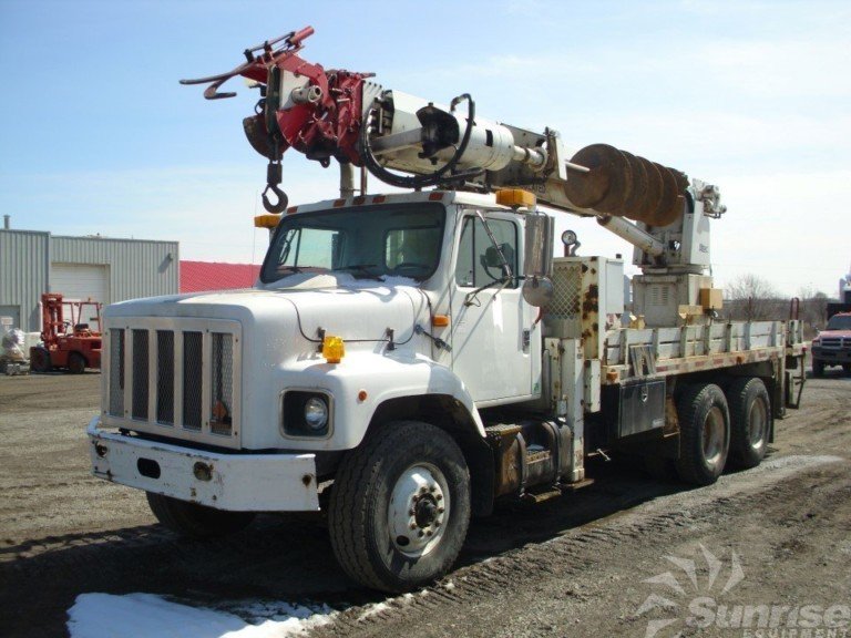50 Foot Altec D3050-TR Digger Derrick 2000 International 6x4