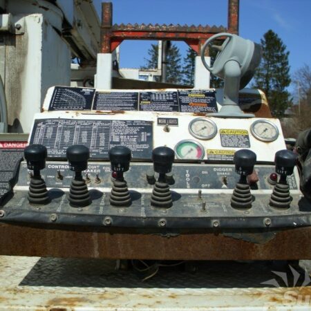 50 Foot Altec D3050-TR Digger Derrick 2000 International 6x4