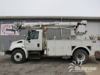 Digger Derricks | Diggers for Sale | Sunrise Equipment