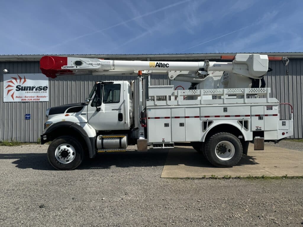 Bucket Trucks for Sale | Bucket Rentals | Sunrise Equipment