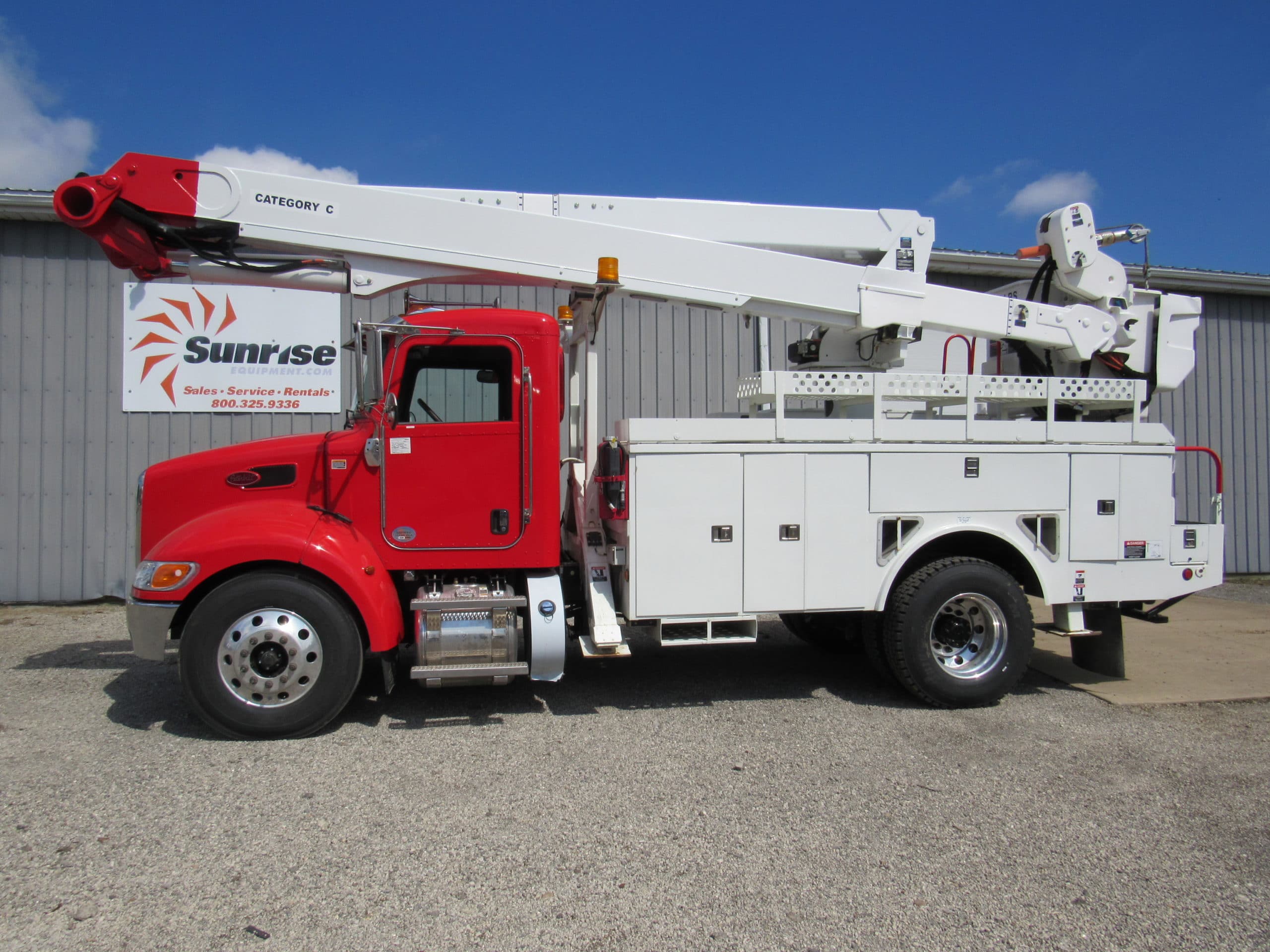 65' ALTEC TA60 ON 2021 PETERBILT 337 - Sunrise Equipment