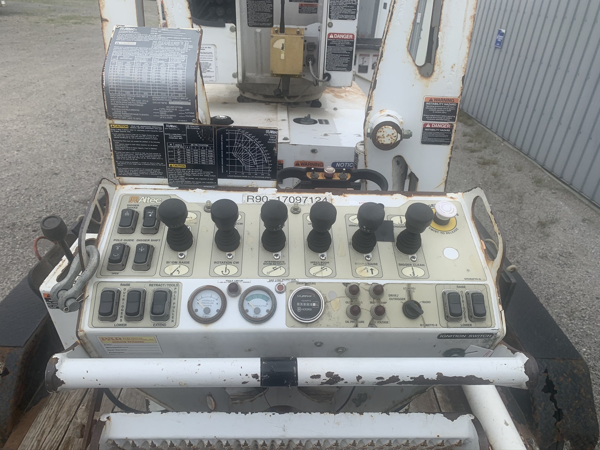 2011 ALTEC DB37 BACKYARD DIGGER - Sunrise Equipment