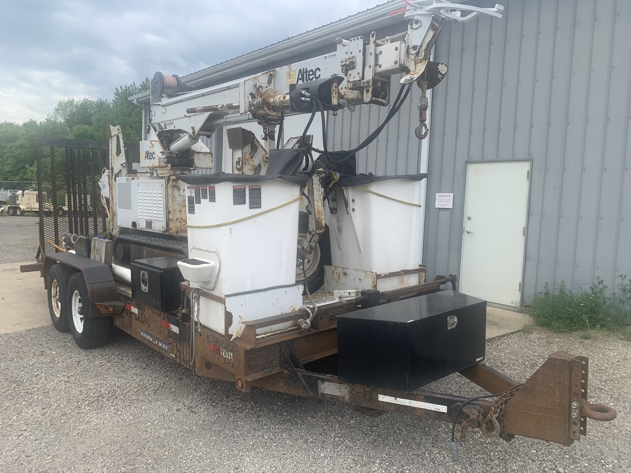 2011 ALTEC DB37 BACKYARD DIGGER - Sunrise Equipment