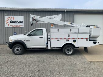 Bucket Trucks for Sale | Bucket Rentals | Sunrise Equipment