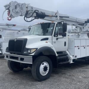 ALTEC DM47-TR DIGGER DERRICK ON A 2007 INTERNATIONAL 7300 4X4 CHASSIS ...