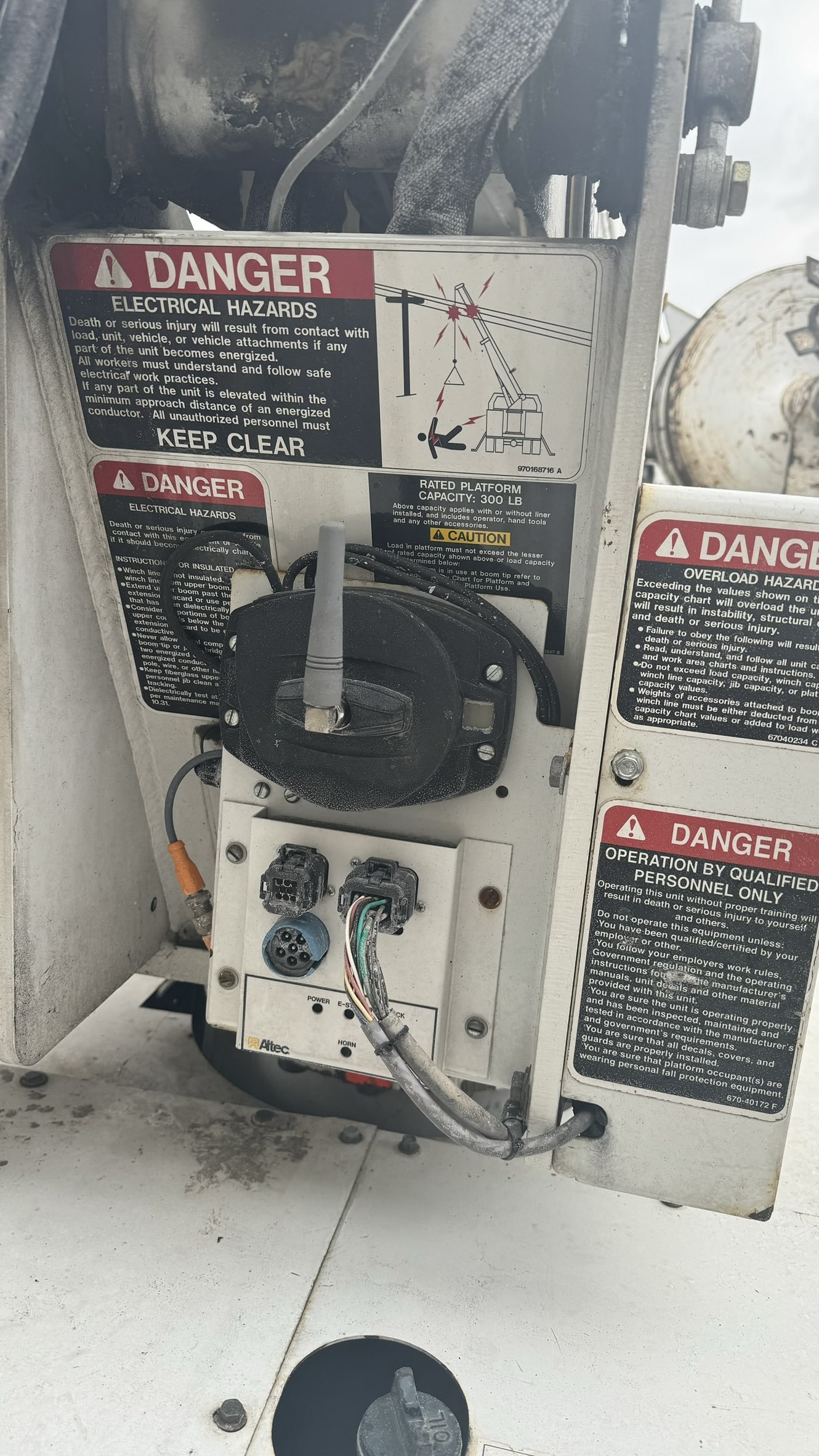 2014 ALTEC DB37 Backyard Digger W/ Equipment Trailer #3