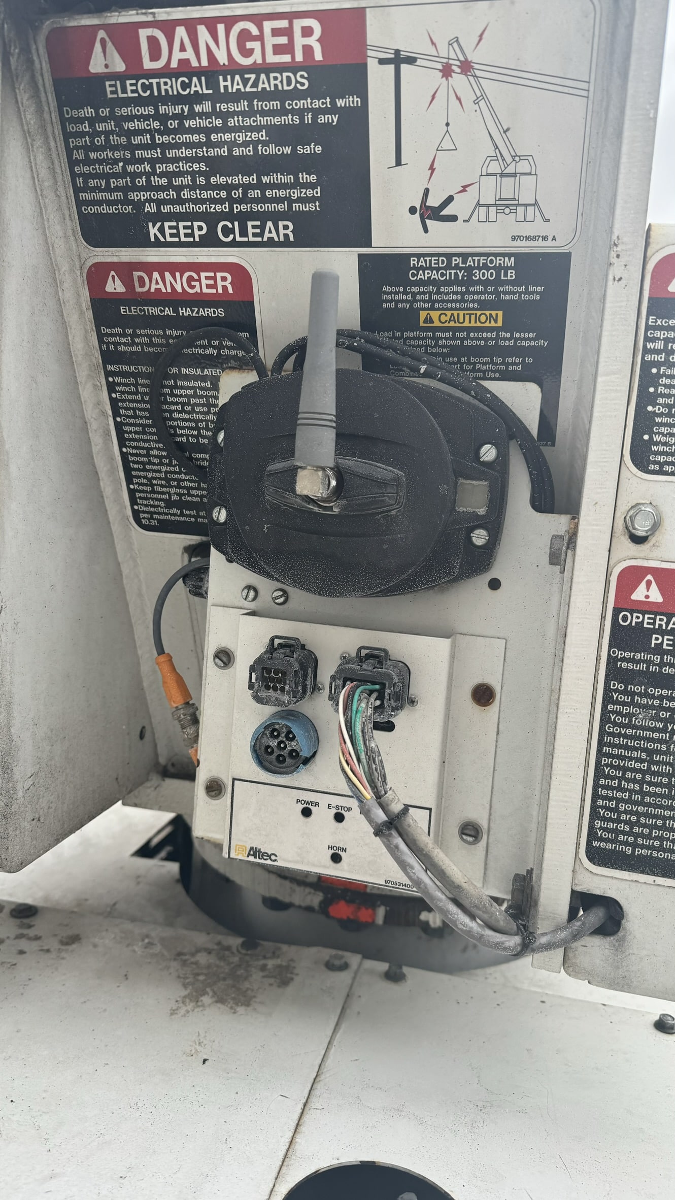 2014 ALTEC DB37 Backyard Digger W/ Equipment Trailer #3