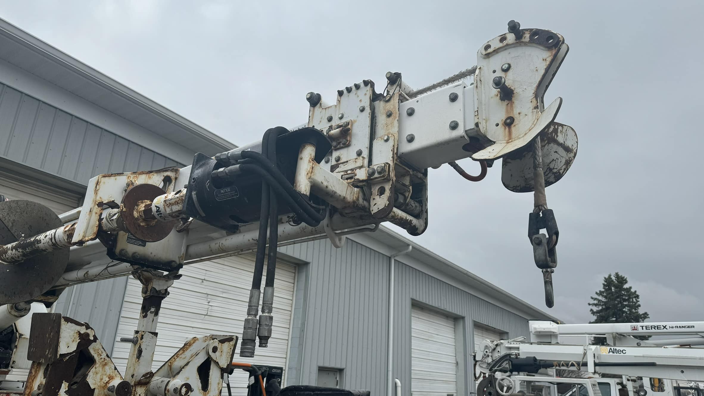 2014 ALTEC DB37 Backyard Digger W/ Equipment Trailer #3