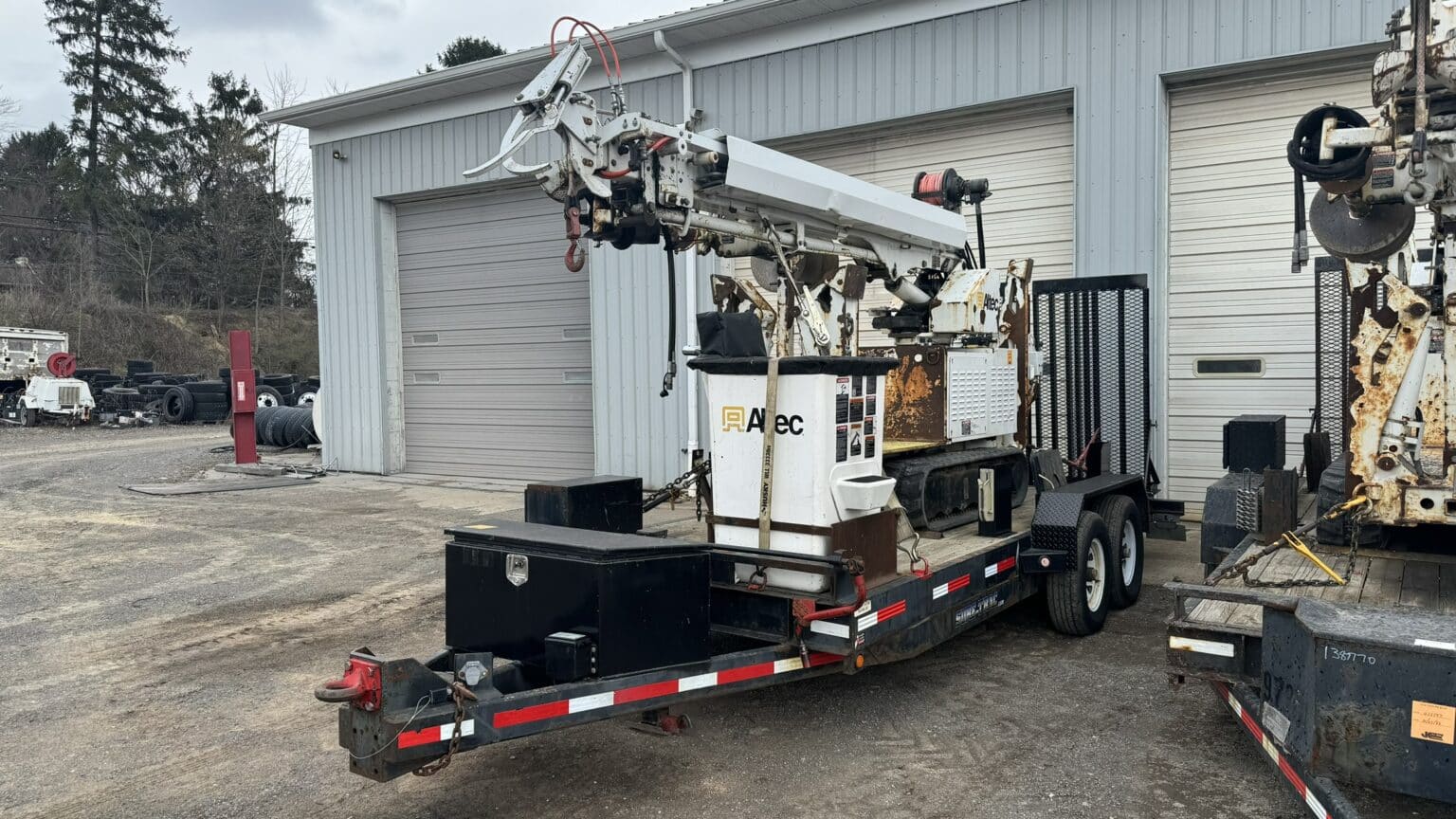 Digger Derricks | Diggers for Sale | Sunrise Equipment