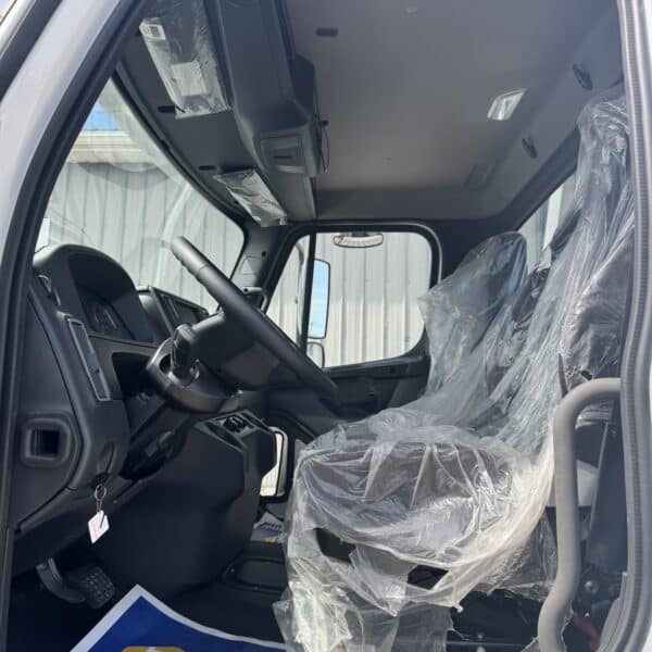 2025 Freightliner 114SD Cab & Chassis | Cummins 500 HP