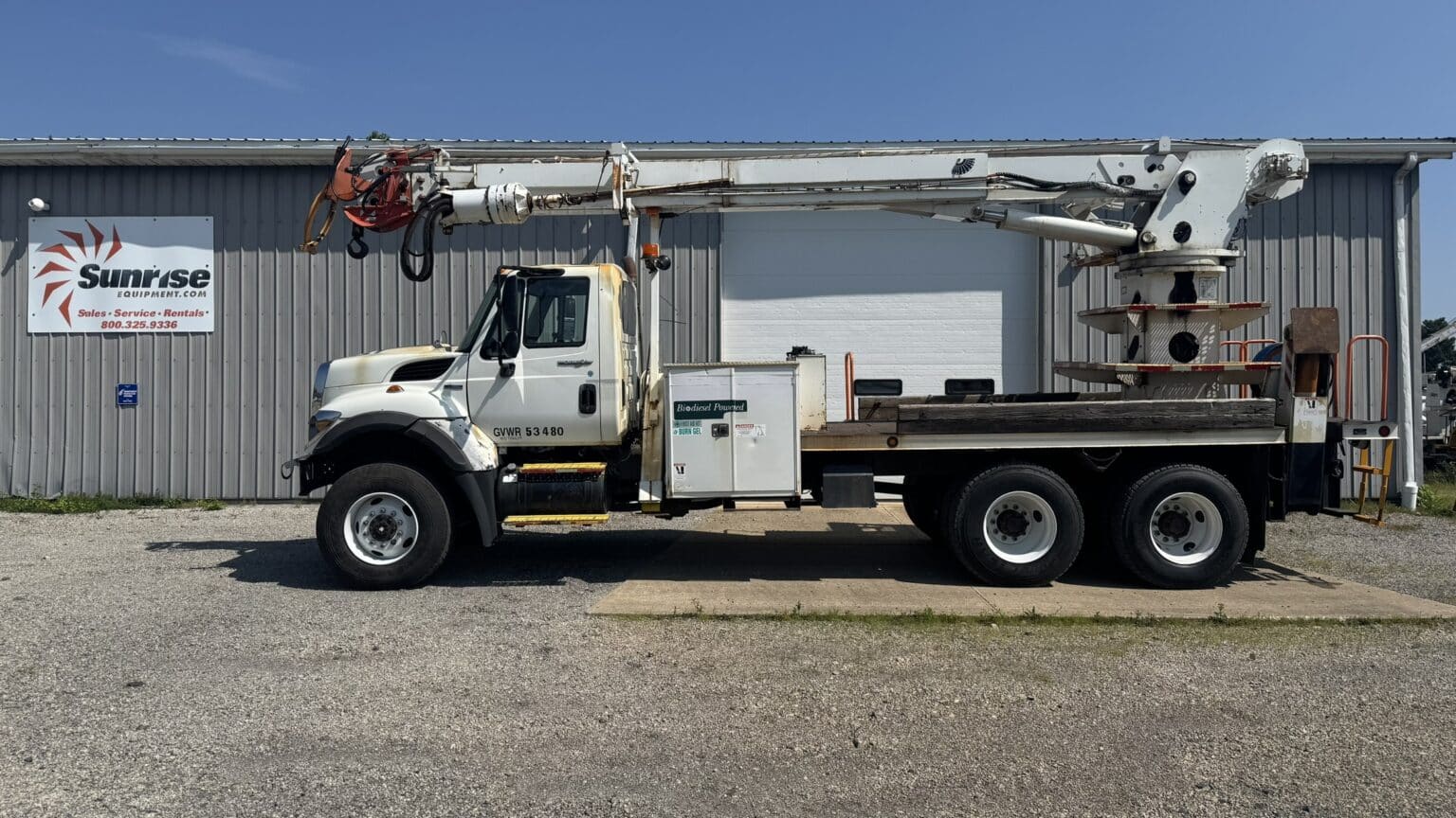 60' Terex Commander C6060 - 2008 INTL 7400 SBA 6X6 Chassis