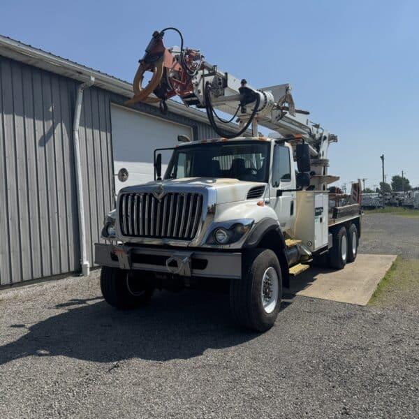 60' TEREX COMMANDER C6060 ON 2008 INTERNATIONAL 7400 SBA 6X6 CHASSIS - Sunrise Equipment