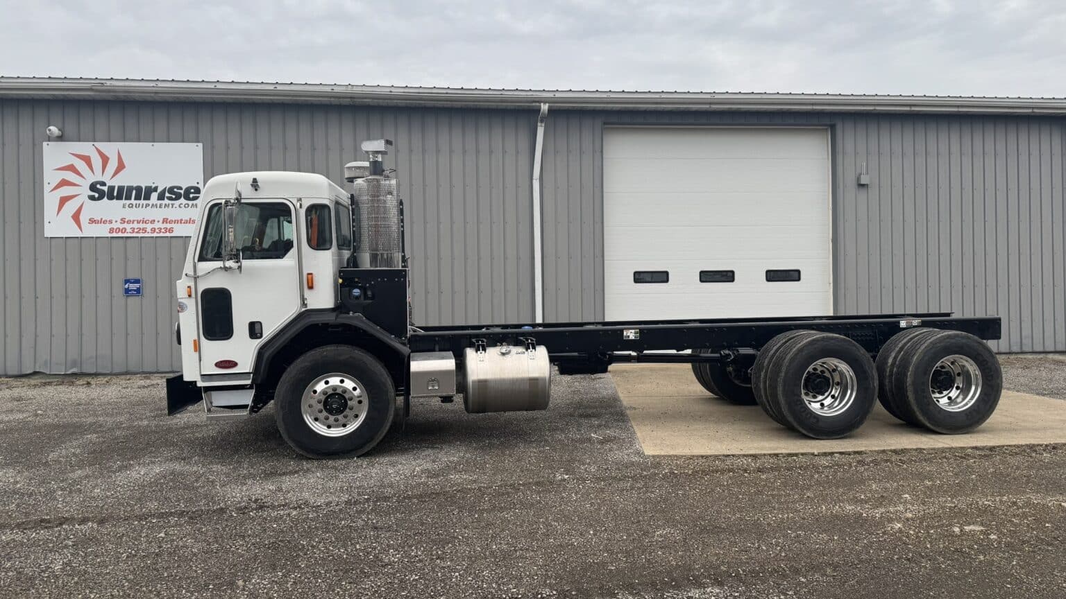 2025 Peterbilt PB520 Dual Steering Garbage Refuse Truck
